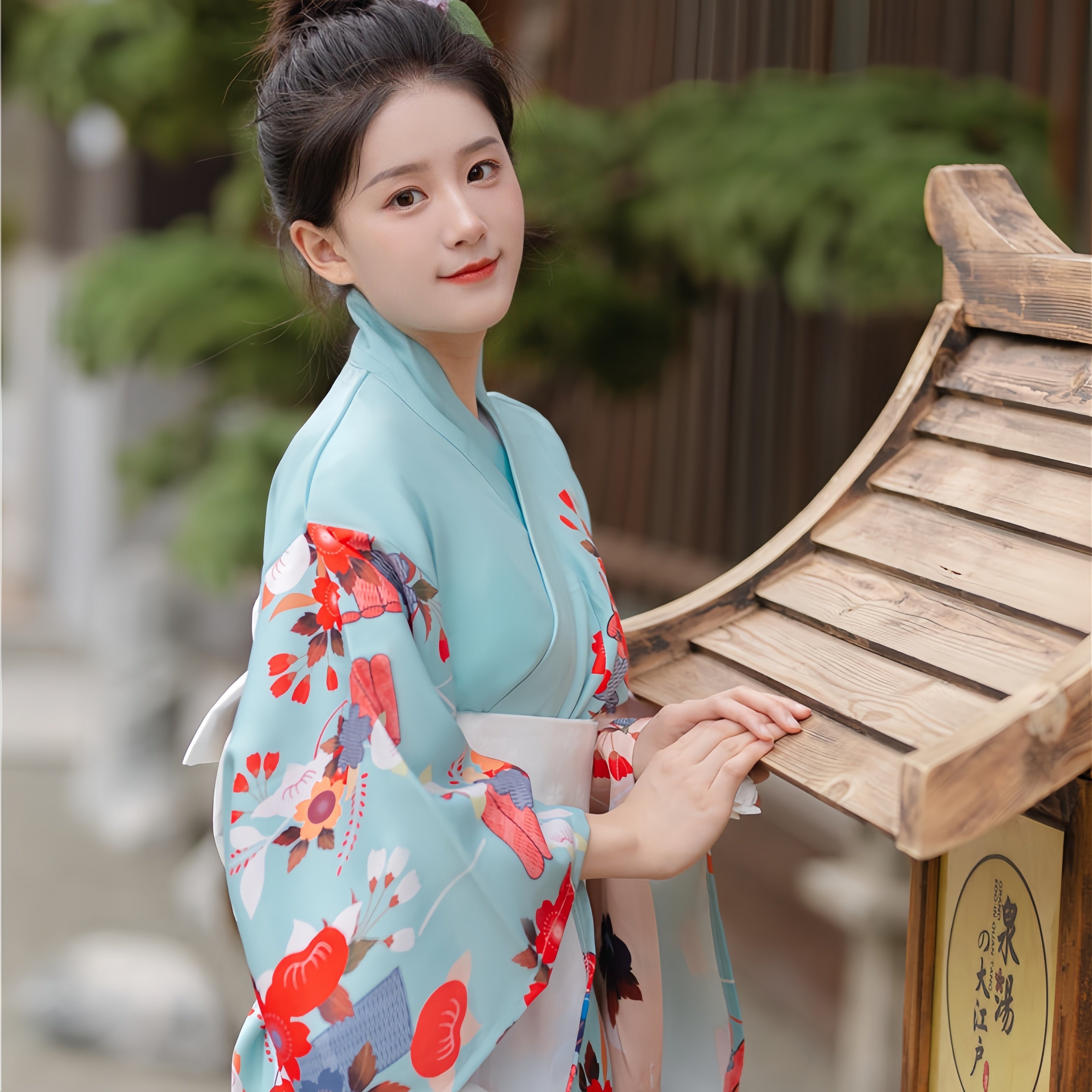 Traditional Furisode and Yukata Style Women's Traditional Japanese Kim ...