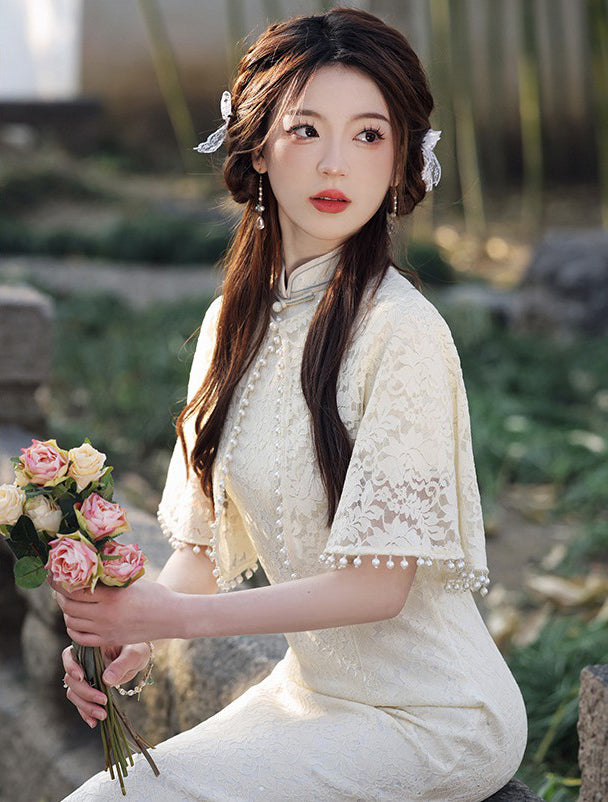 Stunning and Graceful Two-Piece Set of Cheongsam Dress and Shawl in Co ...