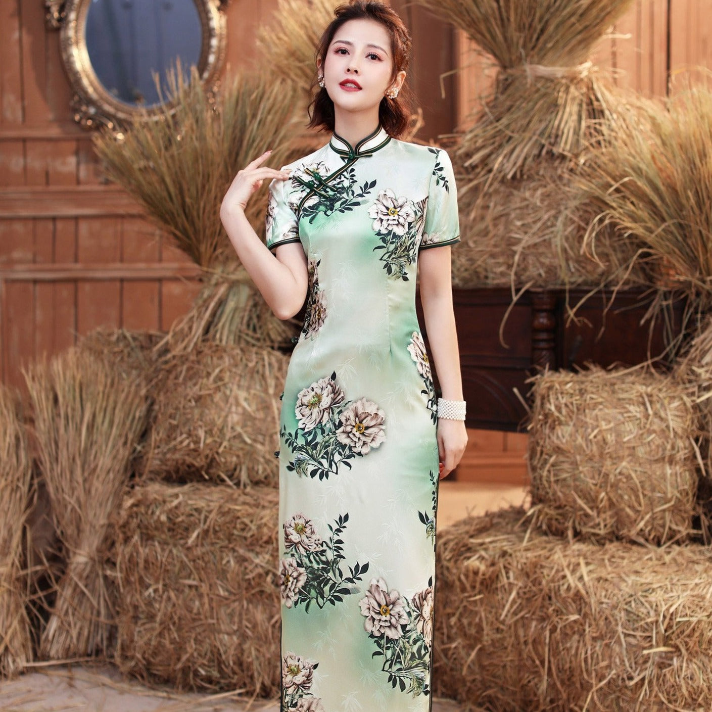 Traditional Cheongsam Long Chinese Dress for Modern & Intellectual Wom ...